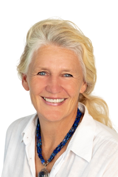 MICHELE HEMINGWAY - Mandanex Finance